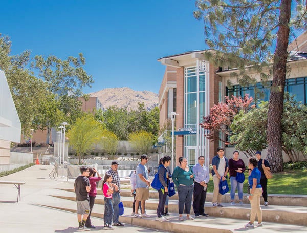 Group Tour | Undergraduate Admissions